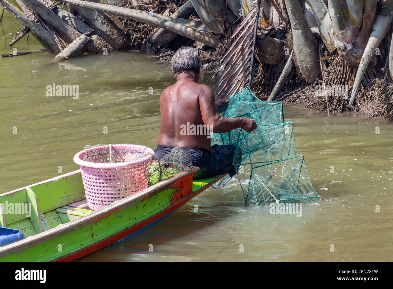 Poor fisherman hi-res stock photography and images - Alamy