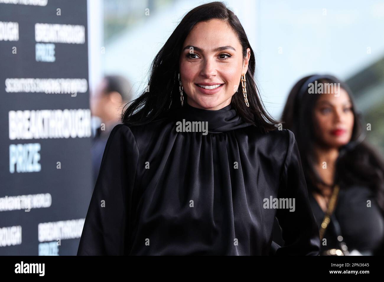 Gal gadot model hi-res stock photography and images - Alamy