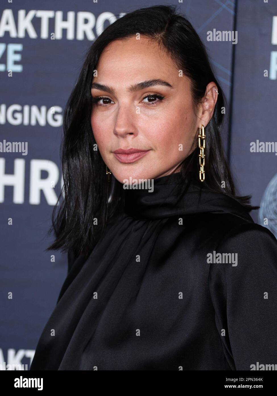 Gal gadot model hi-res stock photography and images - Alamy