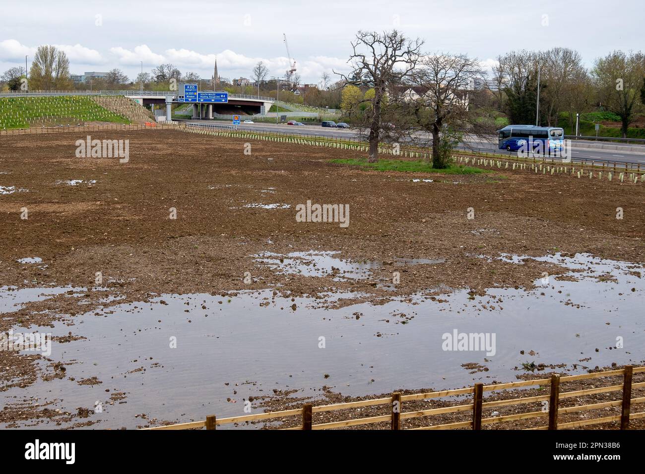 Slough, Berkshire, UK. 16th April, 2023. Former fields used for grazing ...