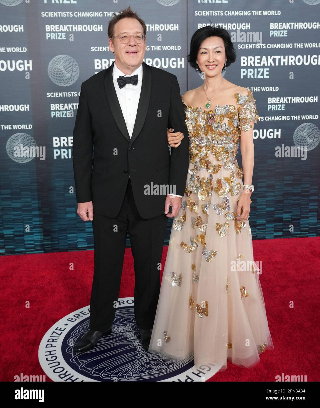 Los Angeles, USA. 15th Apr, 2023. (L-R) Greg Verdine and Guest arrives ...