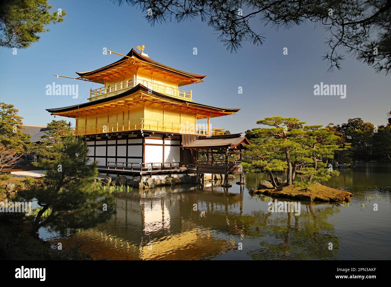 Golden temple kyoto hi-res stock photography and images - Alamy