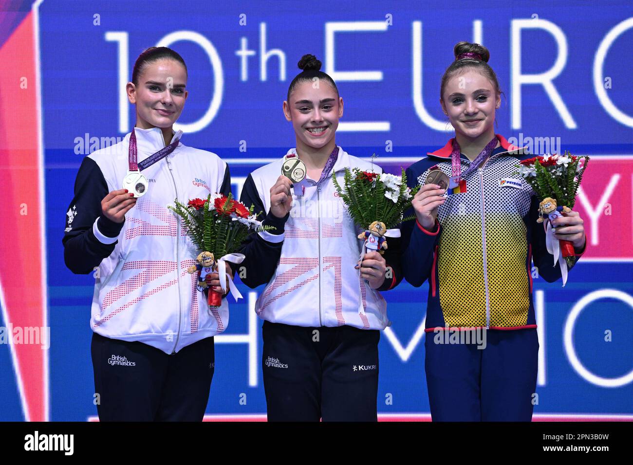 Alice kinsella gymnastics gold hi-res stock photography and images - Alamy