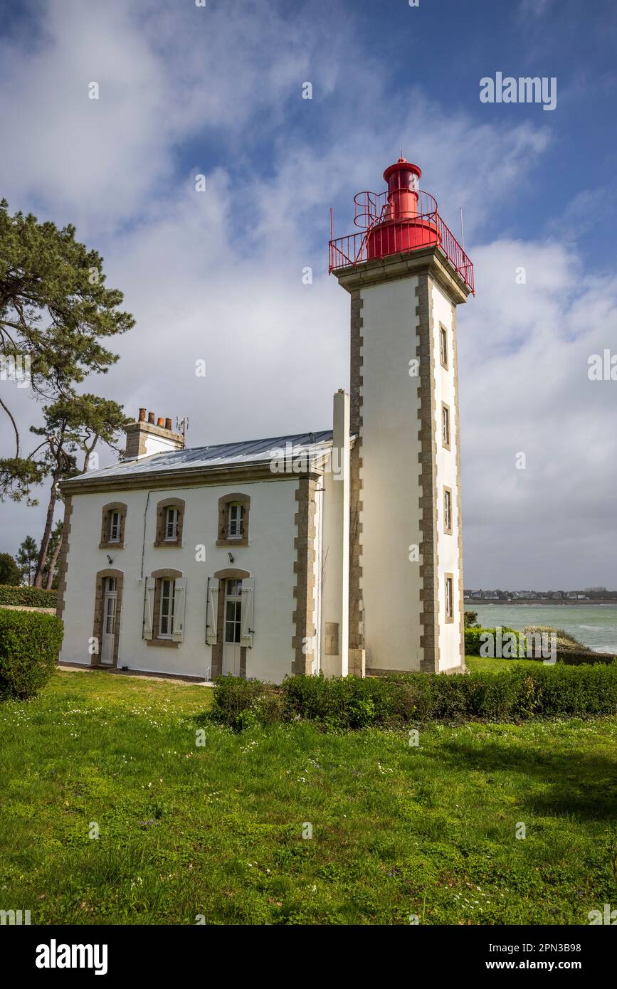 Pointe de Combrit lighthouse at Sainte Marine near Benodet, Brittany ...