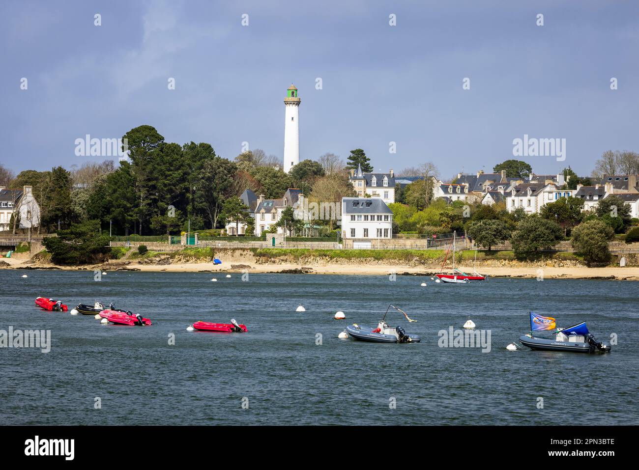 The Pyramide lighthouse at Benodet across the Odet river, Brittany ...
