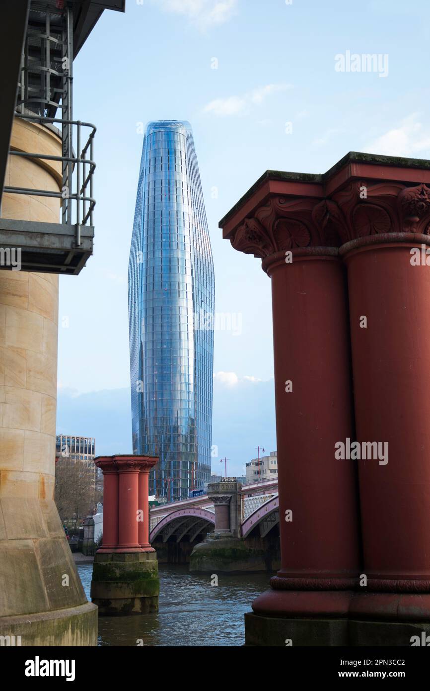 Black friars one tower hi-res stock photography and images - Alamy