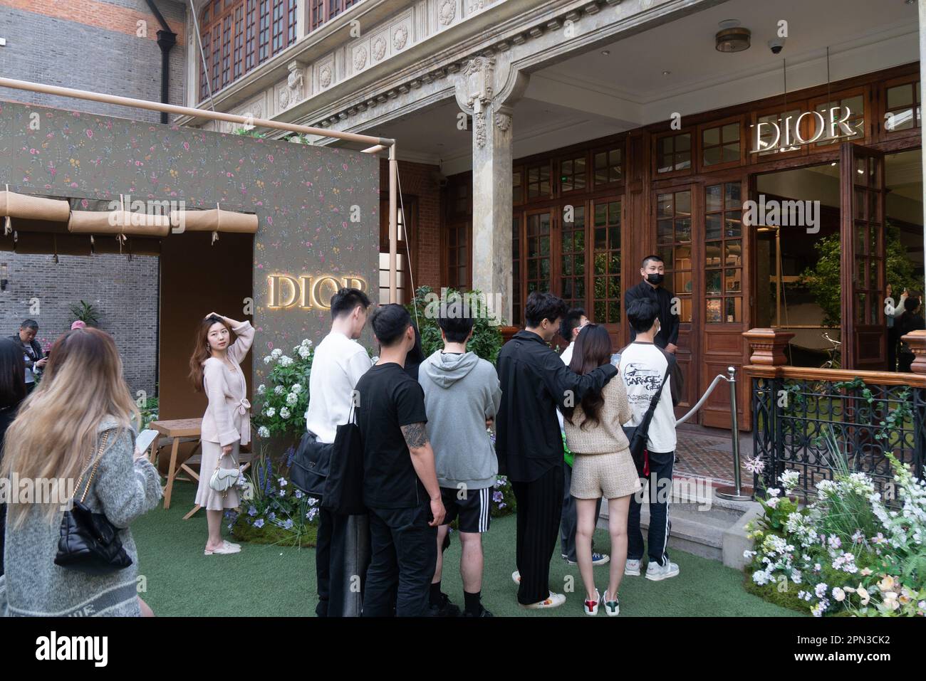 Diors hi-res stock photography and images - Alamy