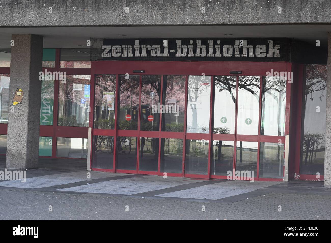 Cologne, Germany. 09th Apr, 2023. Entrance to the Cologne City Library ...