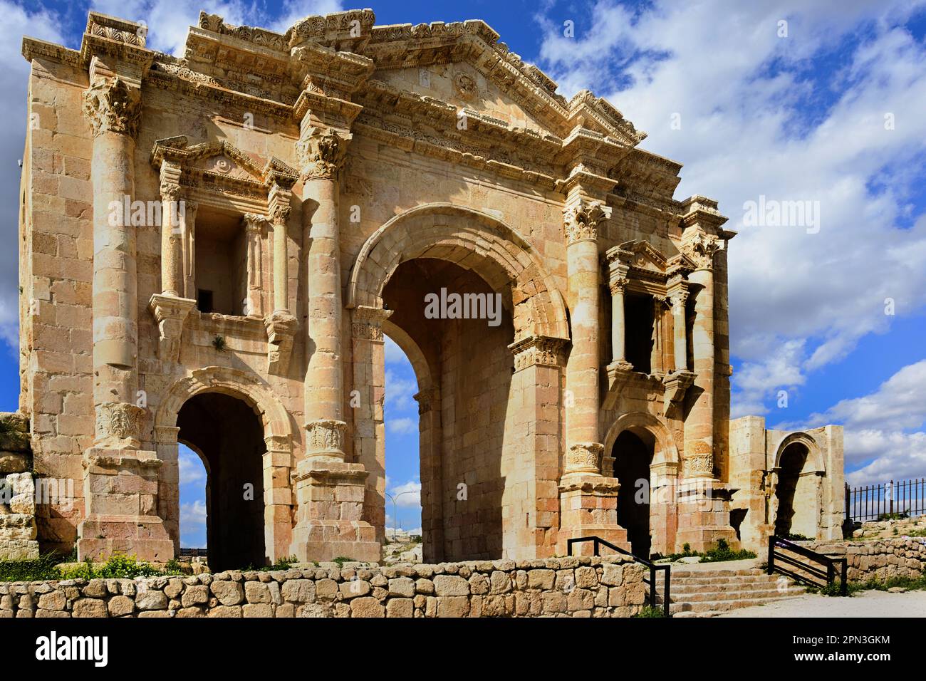 Arch of Hadrian 129/130 AD, Roman ruins, Jerash, Jordan, ancient city ...