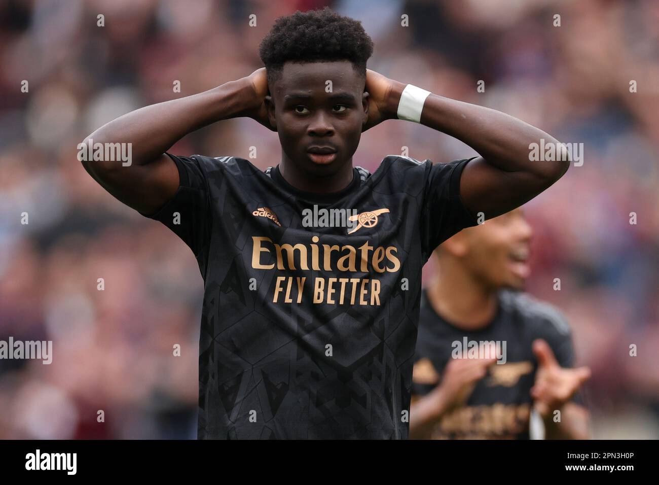 Misses penalty kick wide hi-res stock photography and images - Alamy