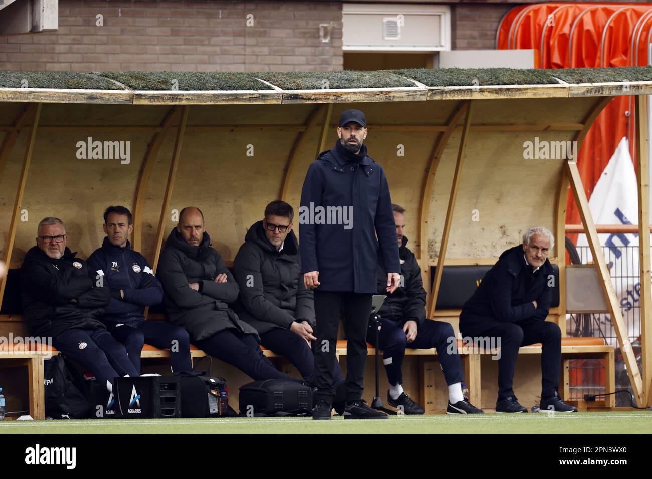 VOLENDAM - PSV Eindhoven coach Ruud van Nistelrooij during the Dutch ...
