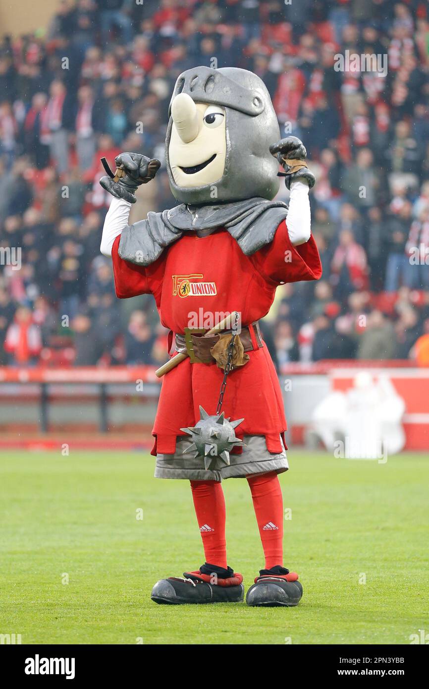 Vfl bochum mascot hi-res stock photography and images - Alamy