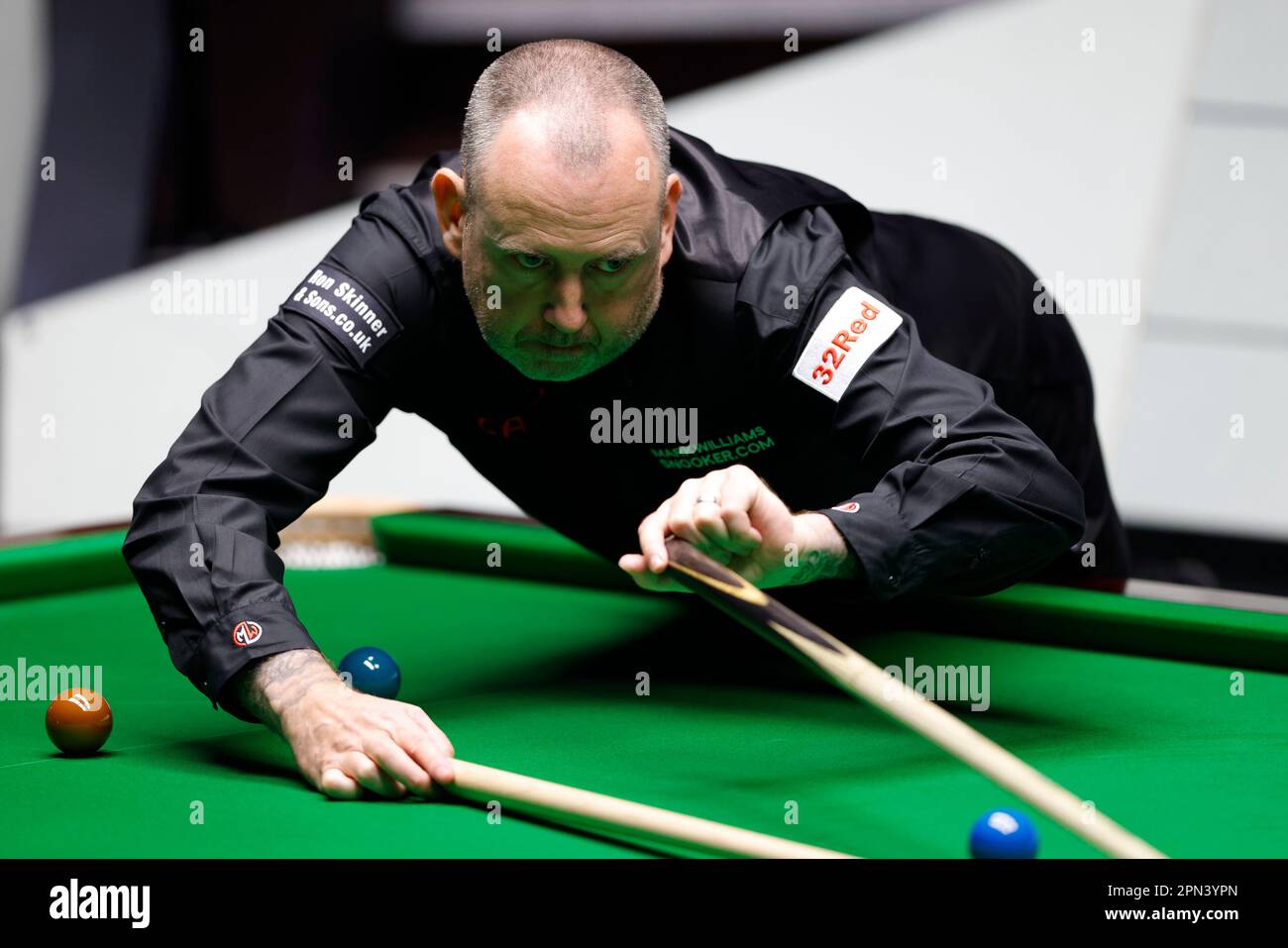 Mark williams snooker hi-res stock photography and images - Alamy