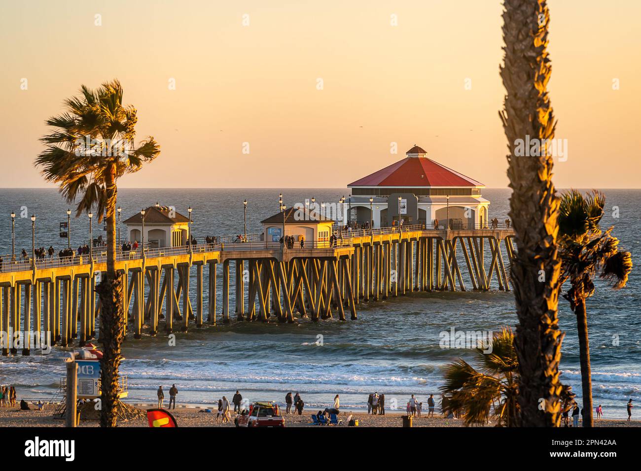 Huntington beach tourism hi-res stock photography and images - Alamy