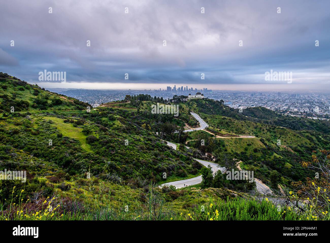 Griffith point observatory hi-res stock photography and images - Alamy