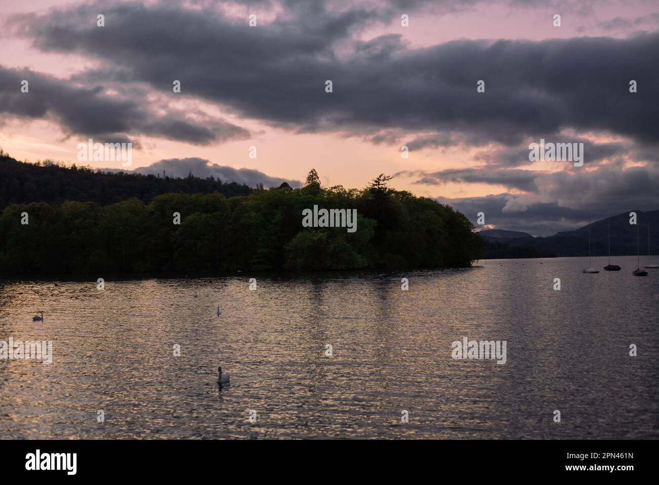 Beautiful sunset northern england hi-res stock photography and images ...