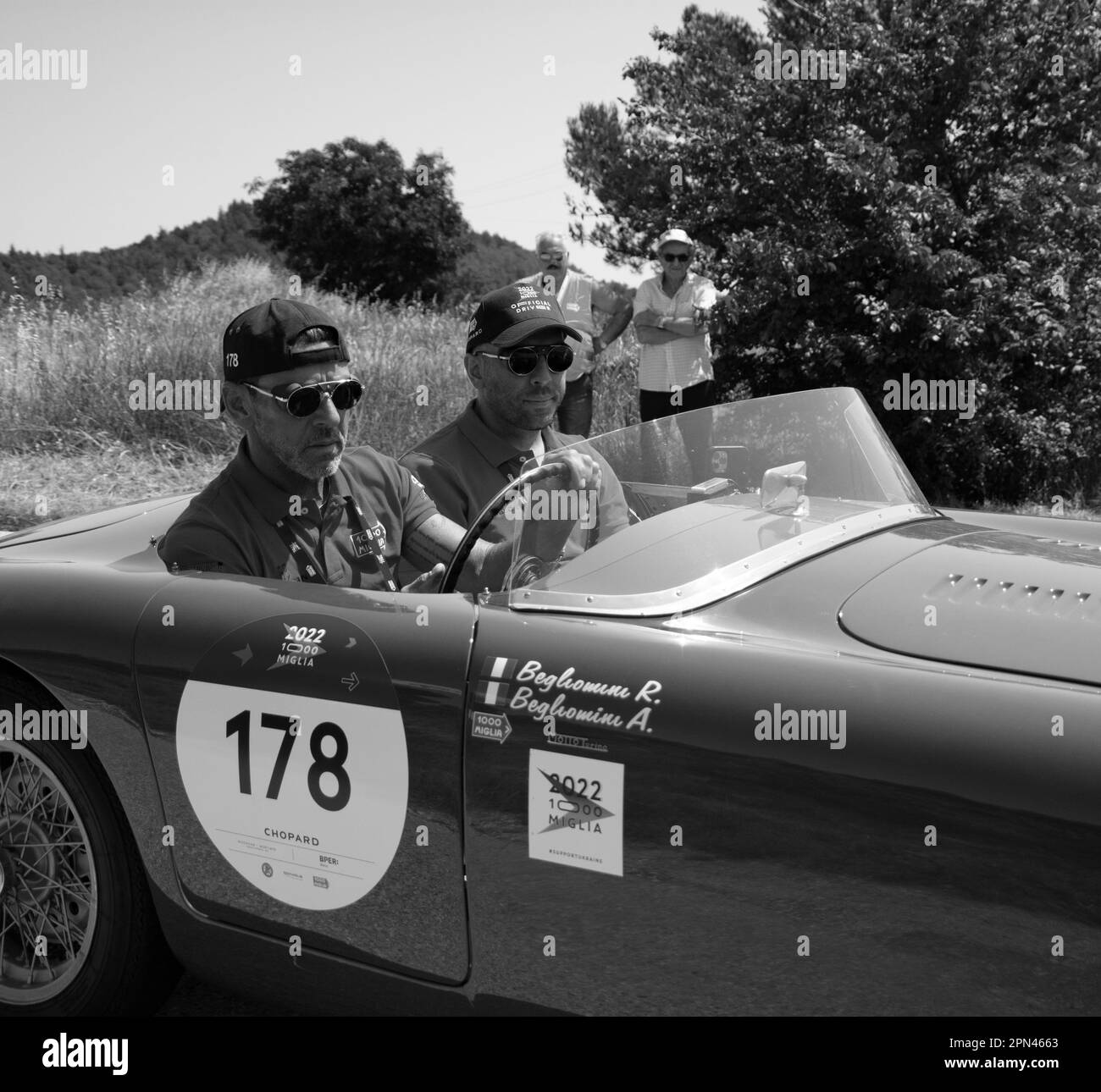 1950s racing car dashboard Black and White Stock Photos & Images - Alamy