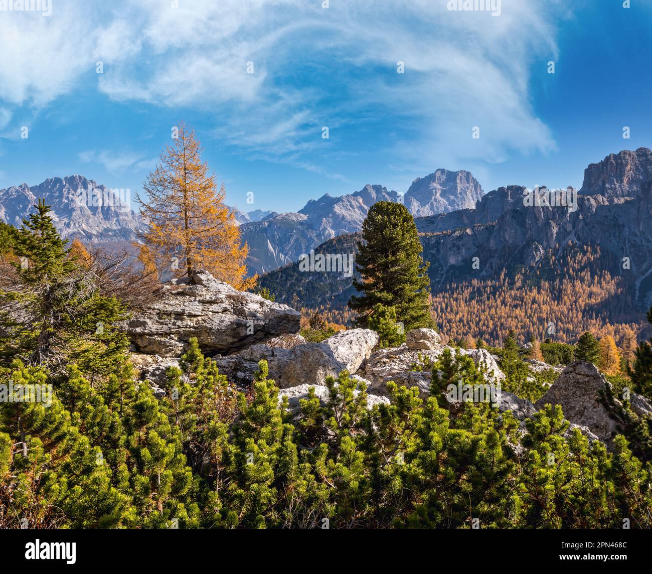 Sunny picturesque autumn alpine Dolomites rocky mountain view from ...