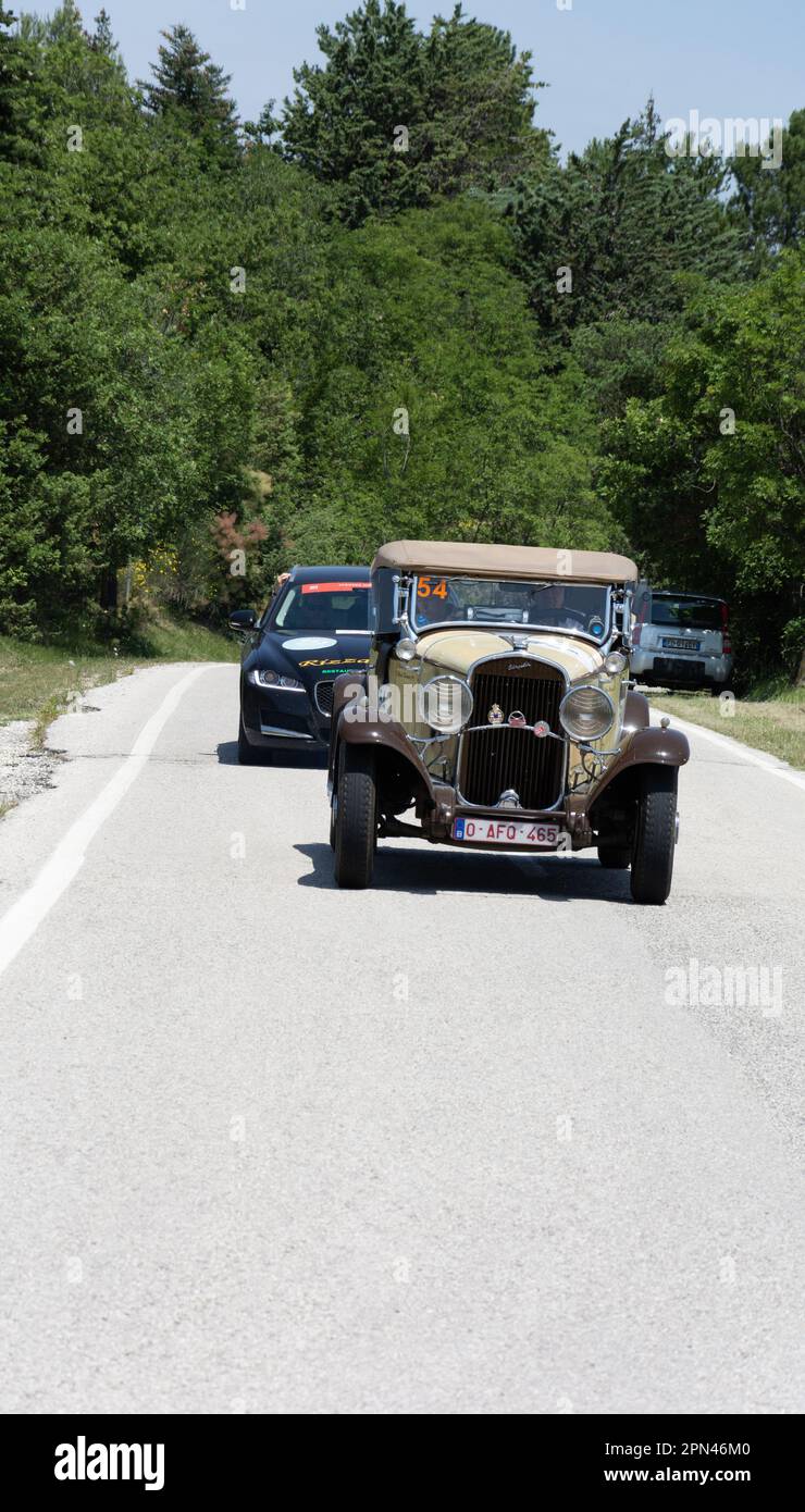 URBINO, ITALY - JUN 16 - 2022 : CHRYSLER 75 1929 on an old racing car ...
