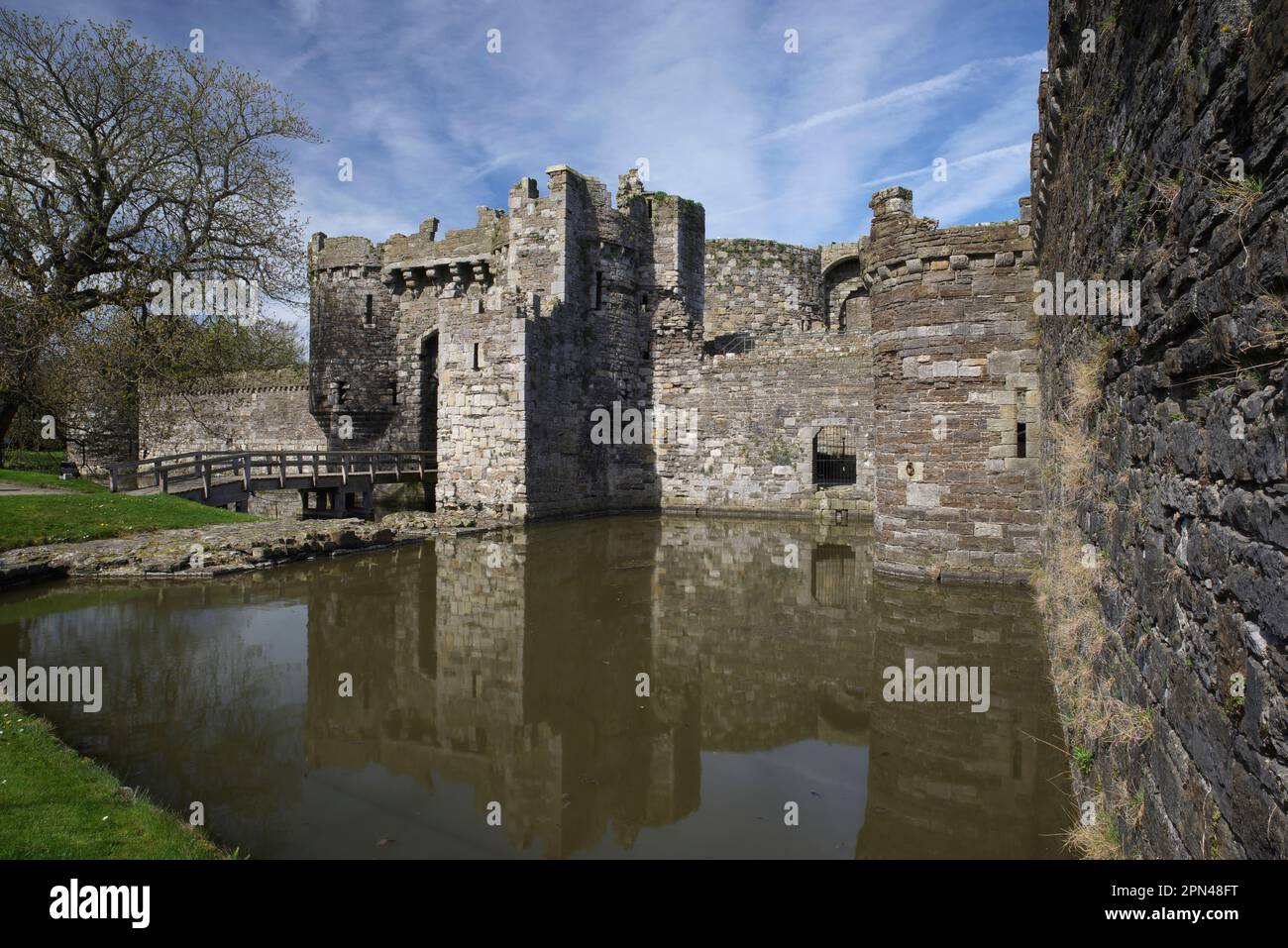 Historic beaumaris castle moat hi-res stock photography and images - Alamy