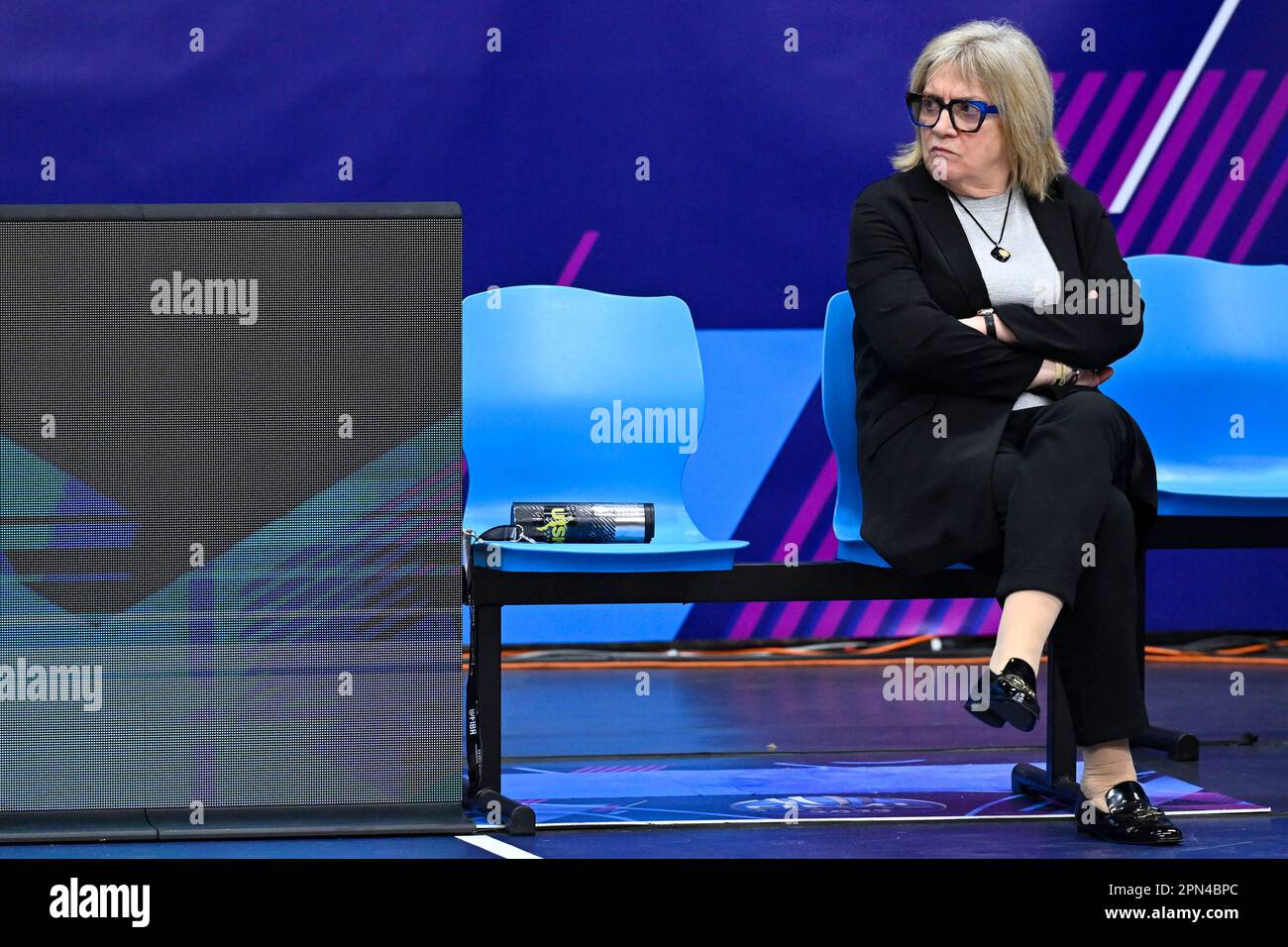 Vs pf hi-res stock photography and images - Alamy