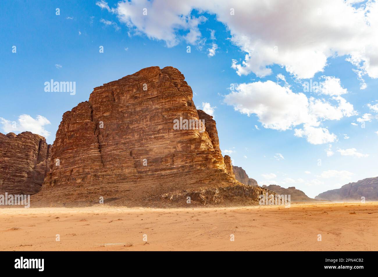 The stunning desert scenery of Wadi Rum, Jordan Stock Photo - Alamy