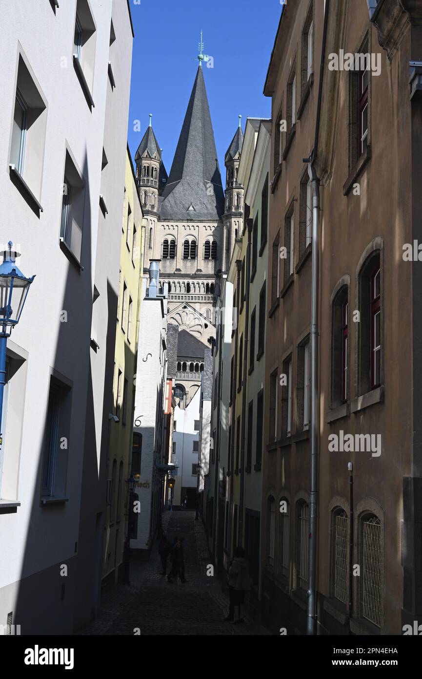 Old town alley in cologne hi-res stock photography and images - Alamy