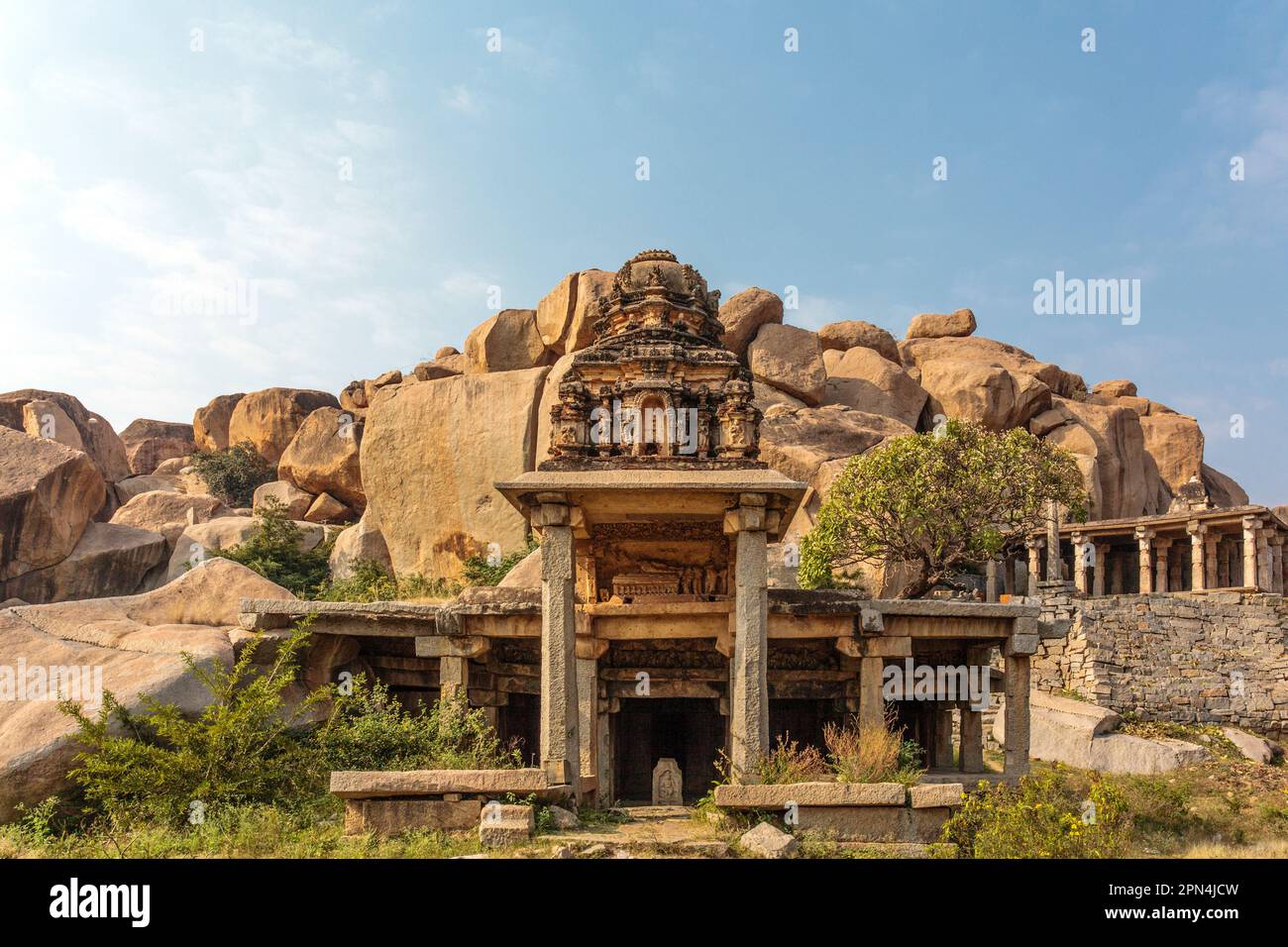 Group of monuments at hampi hi-res stock photography and images - Alamy