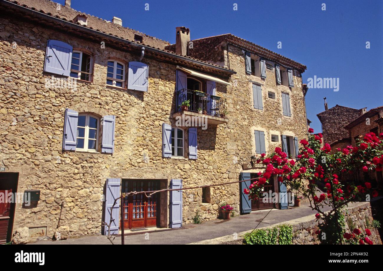 Tourtour called the village in the sky Provence Stock Photo - Alamy