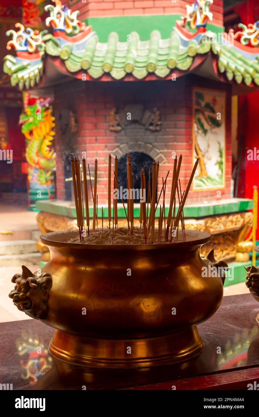 The incense pot at the Guan Di Chinese Temple, Kuala Lumpur, Malaysia ...