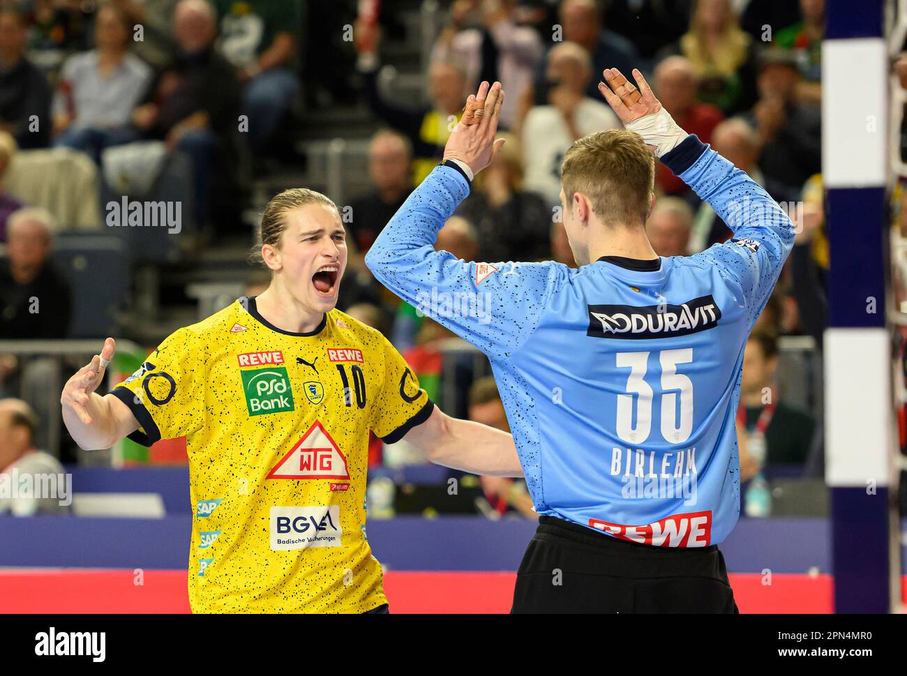 Jubilee Yuri KNORR l. (RNL) with goalwart Joel BIRLEHM (RNL), final, SC ...