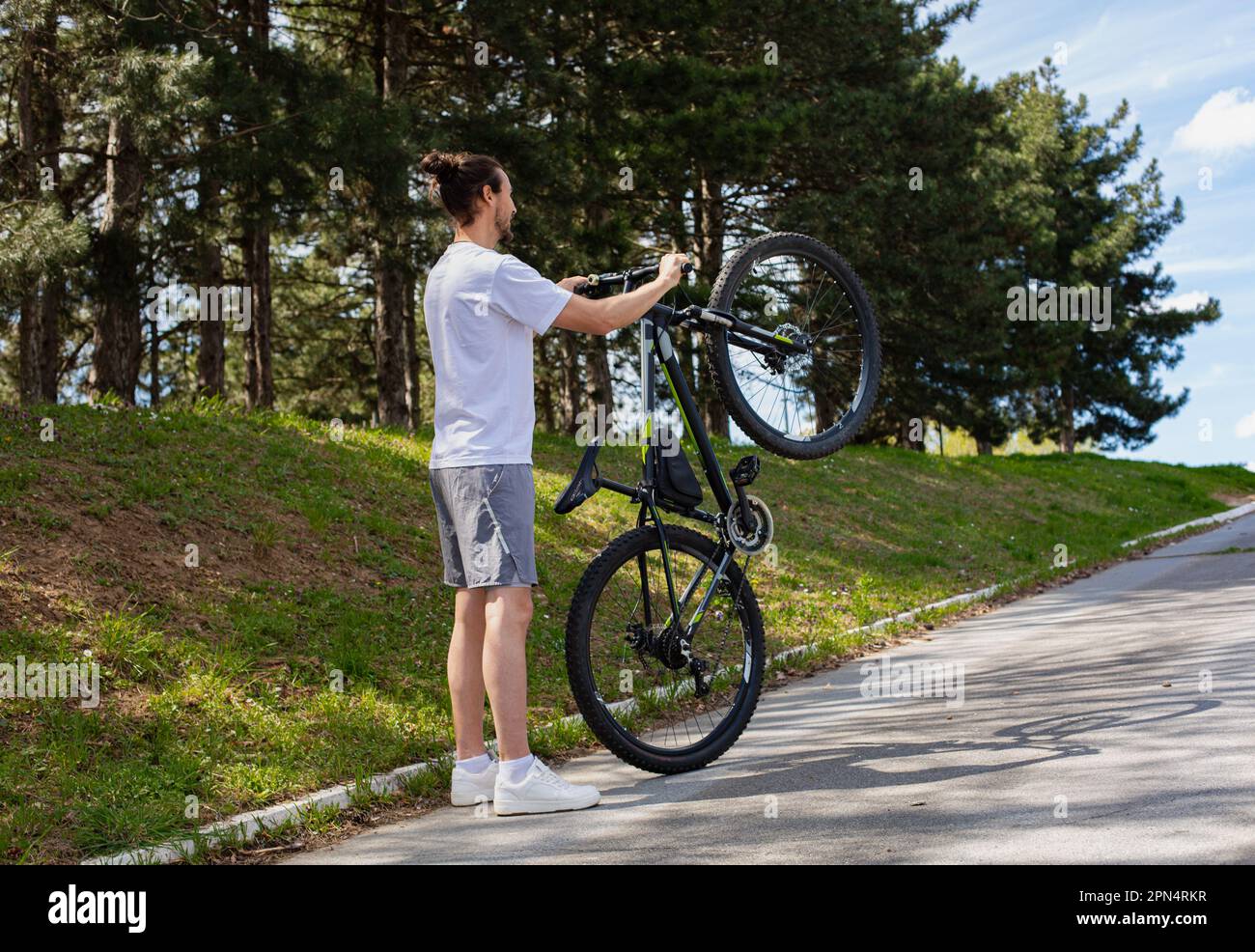 Freestyle bicycle hi-res stock photography and images - Alamy