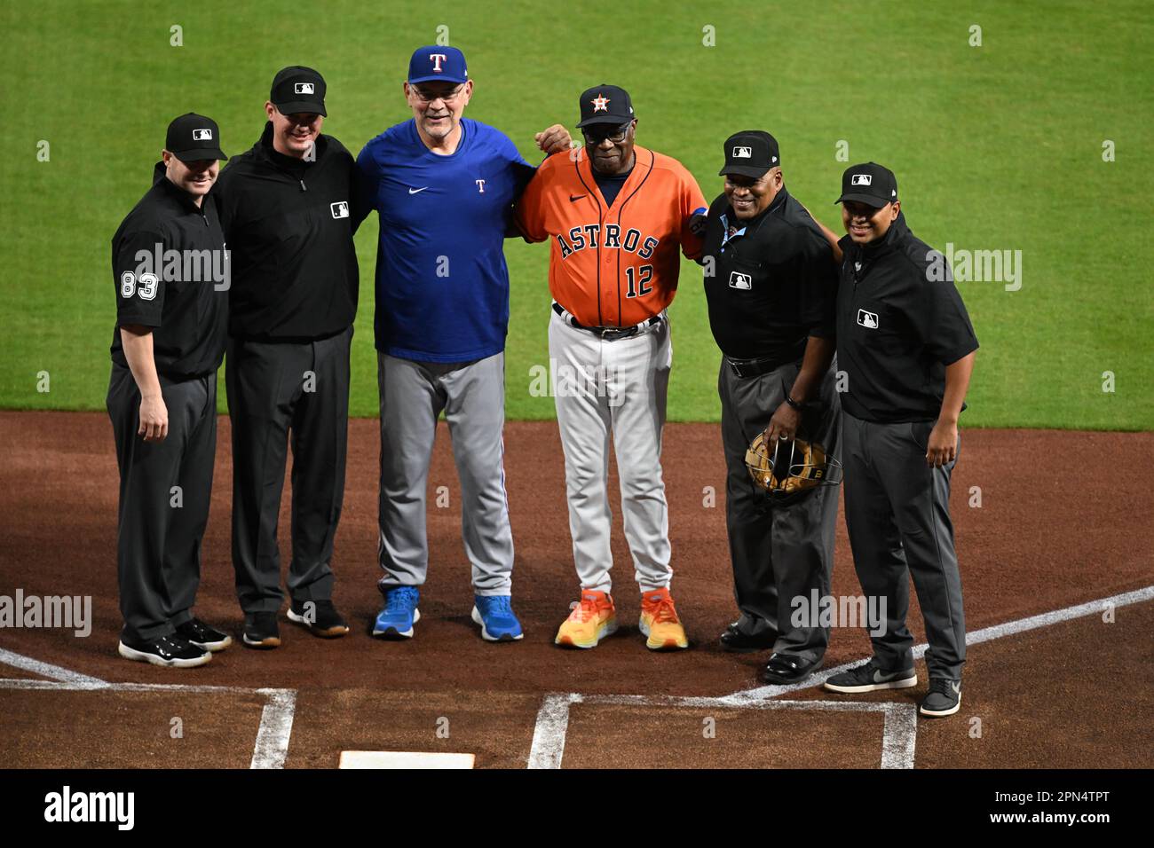 Texas Rangers manager Bruce Bochy (15), Houston Astros manager Dusty Baker Jr. (12) and the ...