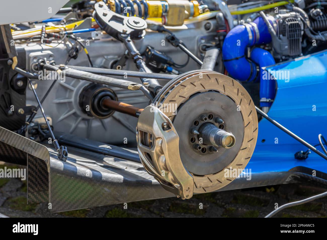 close up of racing car brake disc during tire change Stock Photo - Alamy