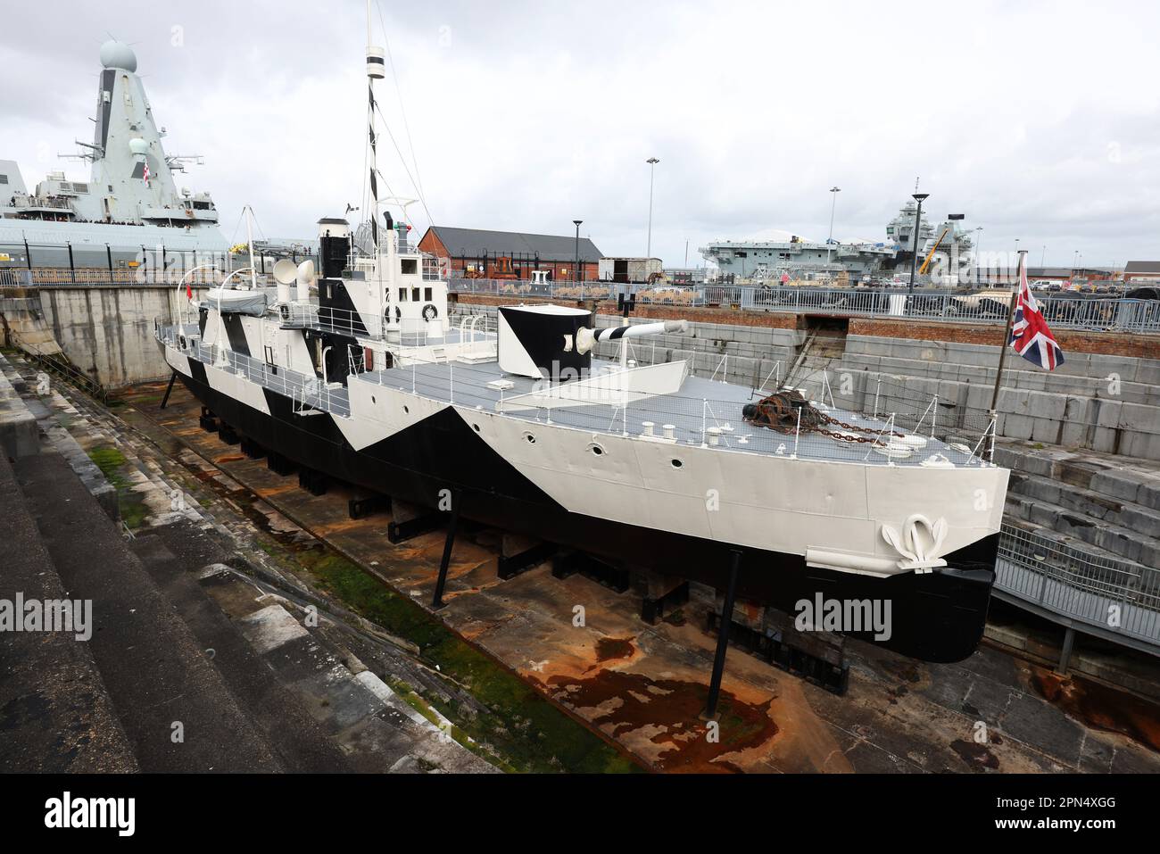Hms logo hi-res stock photography and images - Alamy