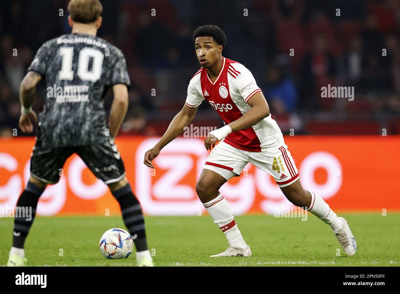 AMSTERDAM - (LR) Mark Diemers of FC Emmen, Silvano Vos of Ajax during ... AMSTERDAM - (LR) Mark Diemers of FC Emmen, Silvano Vos of Ajax during ...