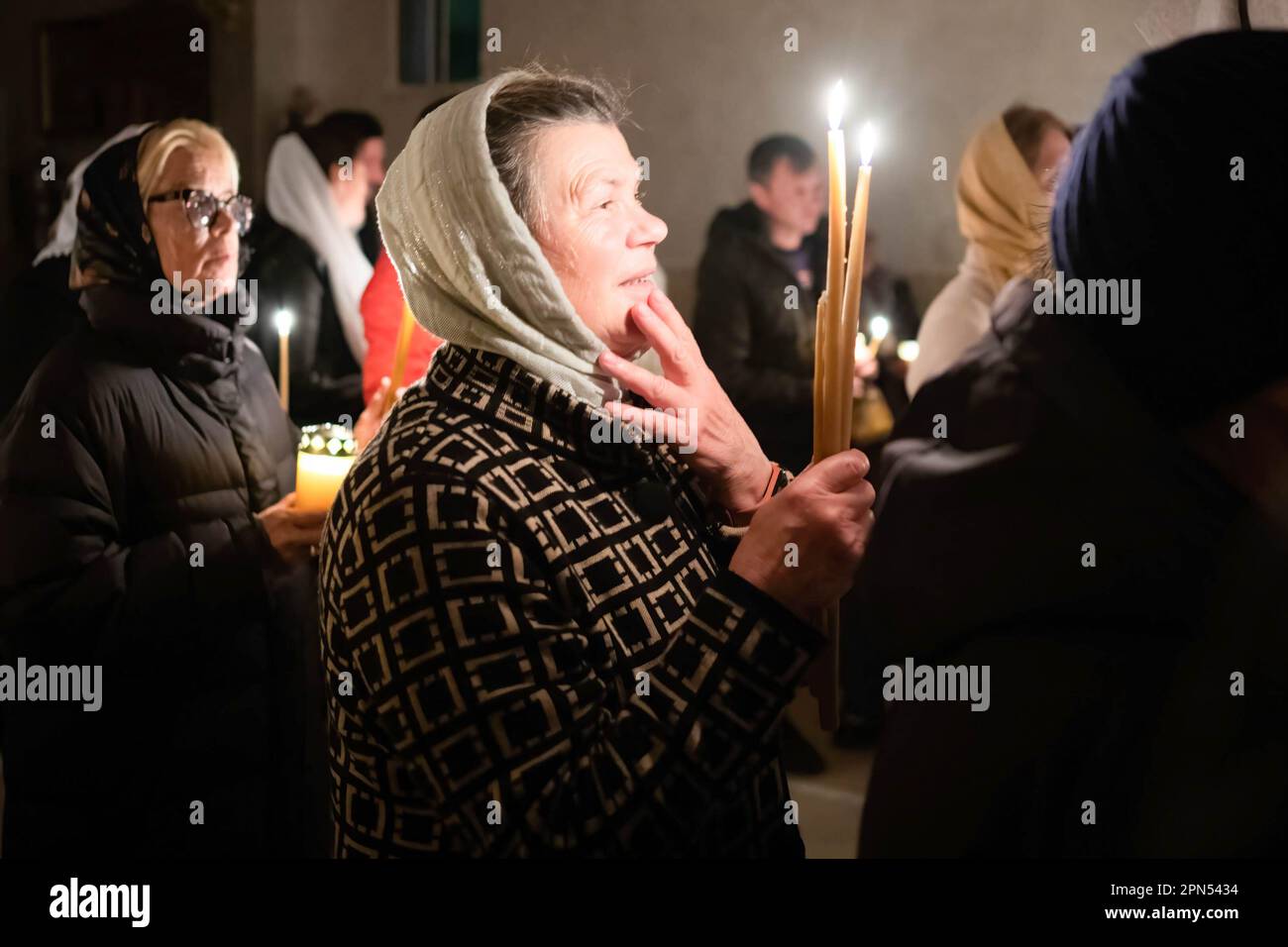 Rite of the holy fire in a romanian orthodox church hi-res stock ...
