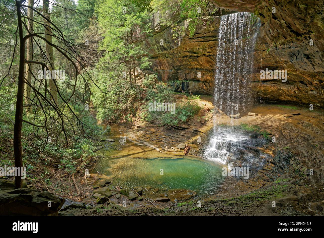 Waterfall plunging crystal pool hi-res stock photography and images - Alamy