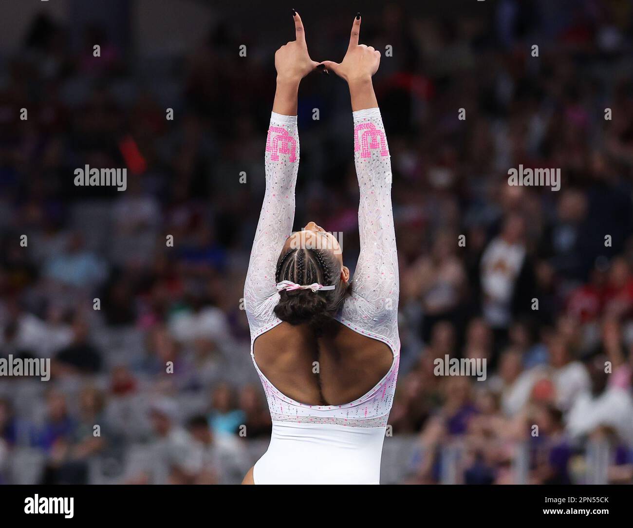 Fort Worth, TX, USA. 15th Apr, 2023. Utah's Jaedyn Rucker forms a ''U ...