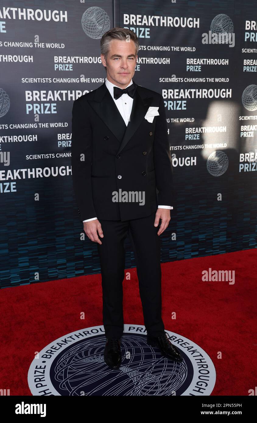 Chris Pine attends the 9th Annual Breakthrough Prize Ceremony at the ...