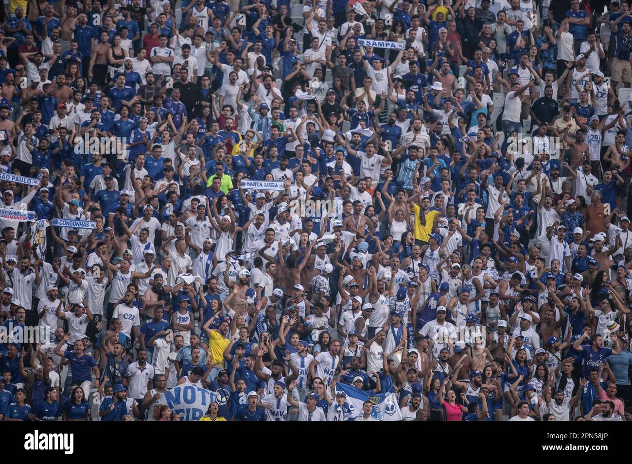 SÃO PAULO, SP - 16.04.2023: CORINTHIANS X CRUZEIRO - Cruzeiro fans ...