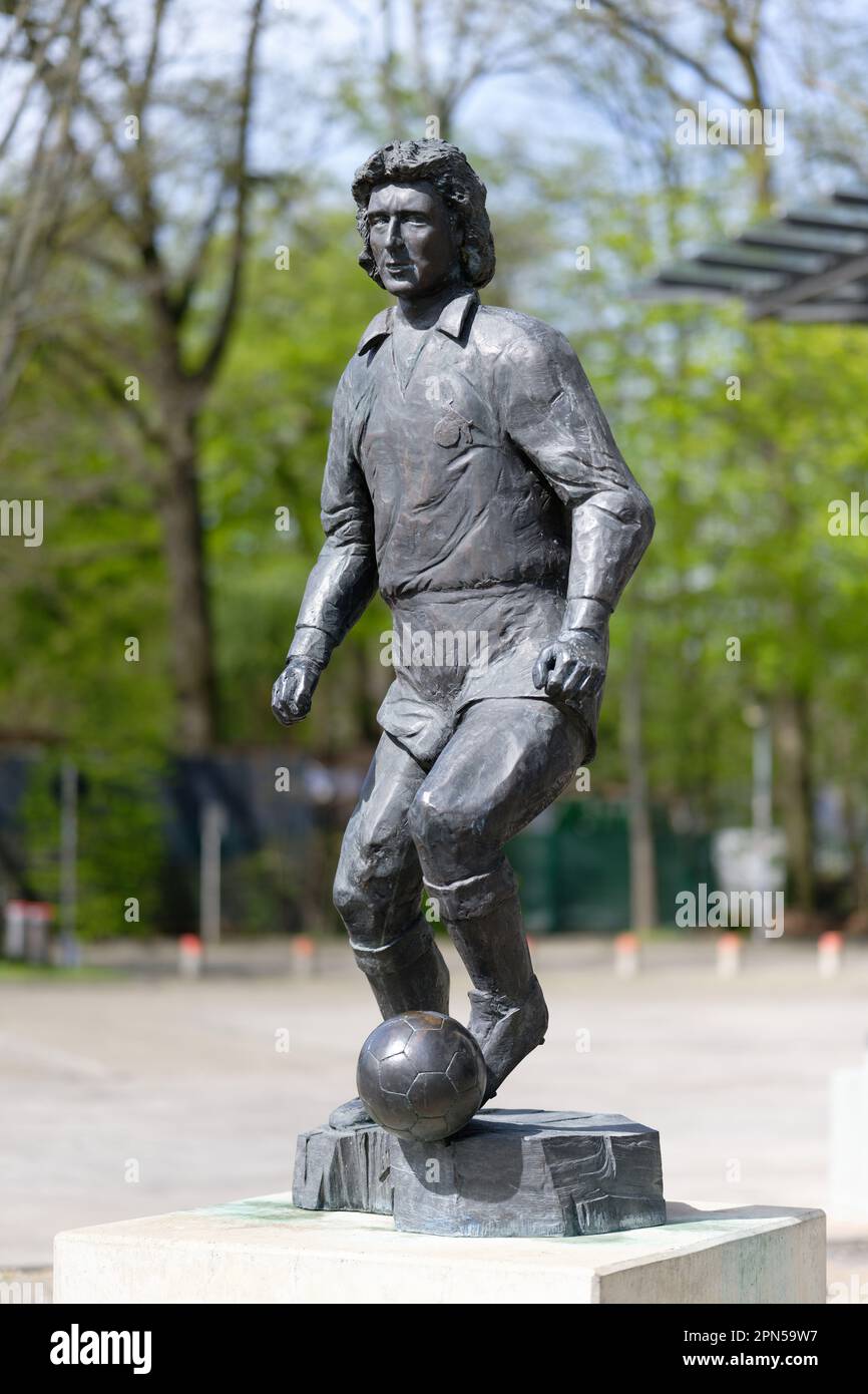 Cologne, germany April 12 2022: bronze statue of the legendary football ...