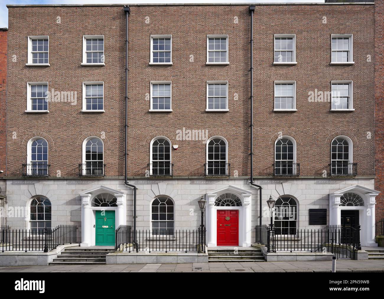Georgian townhouse offices hi-res stock photography and images - Alamy