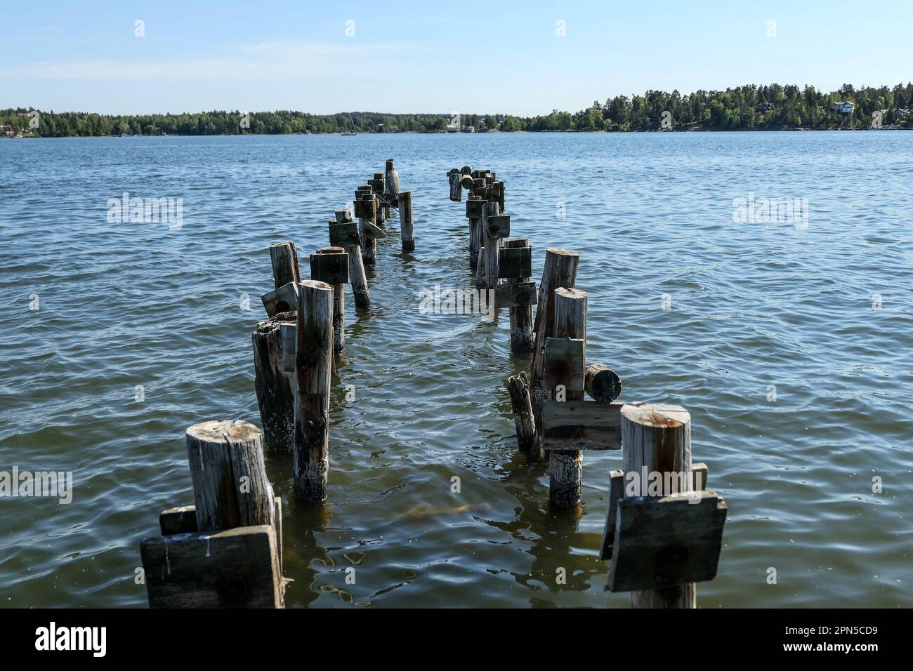 Old wooden dock hi-res stock photography and images - Alamy