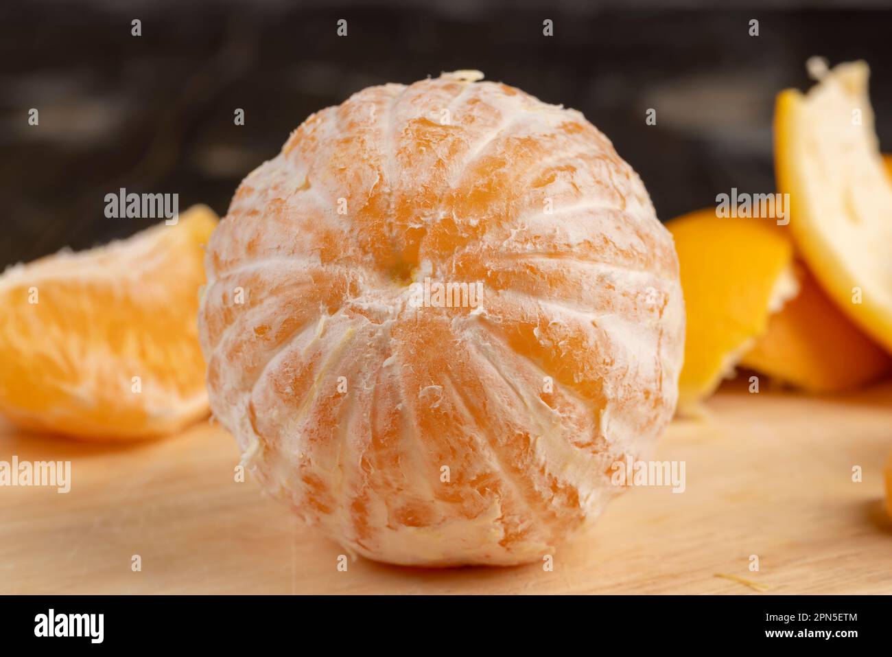 Cutting orange pieces hi-res stock photography and images - Alamy
