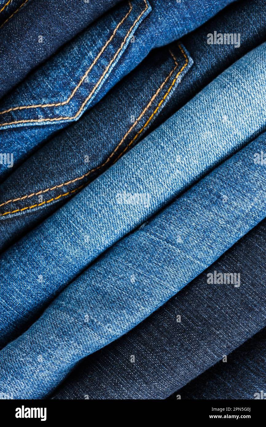 Leash detail hi-res stock photography and images - Alamy