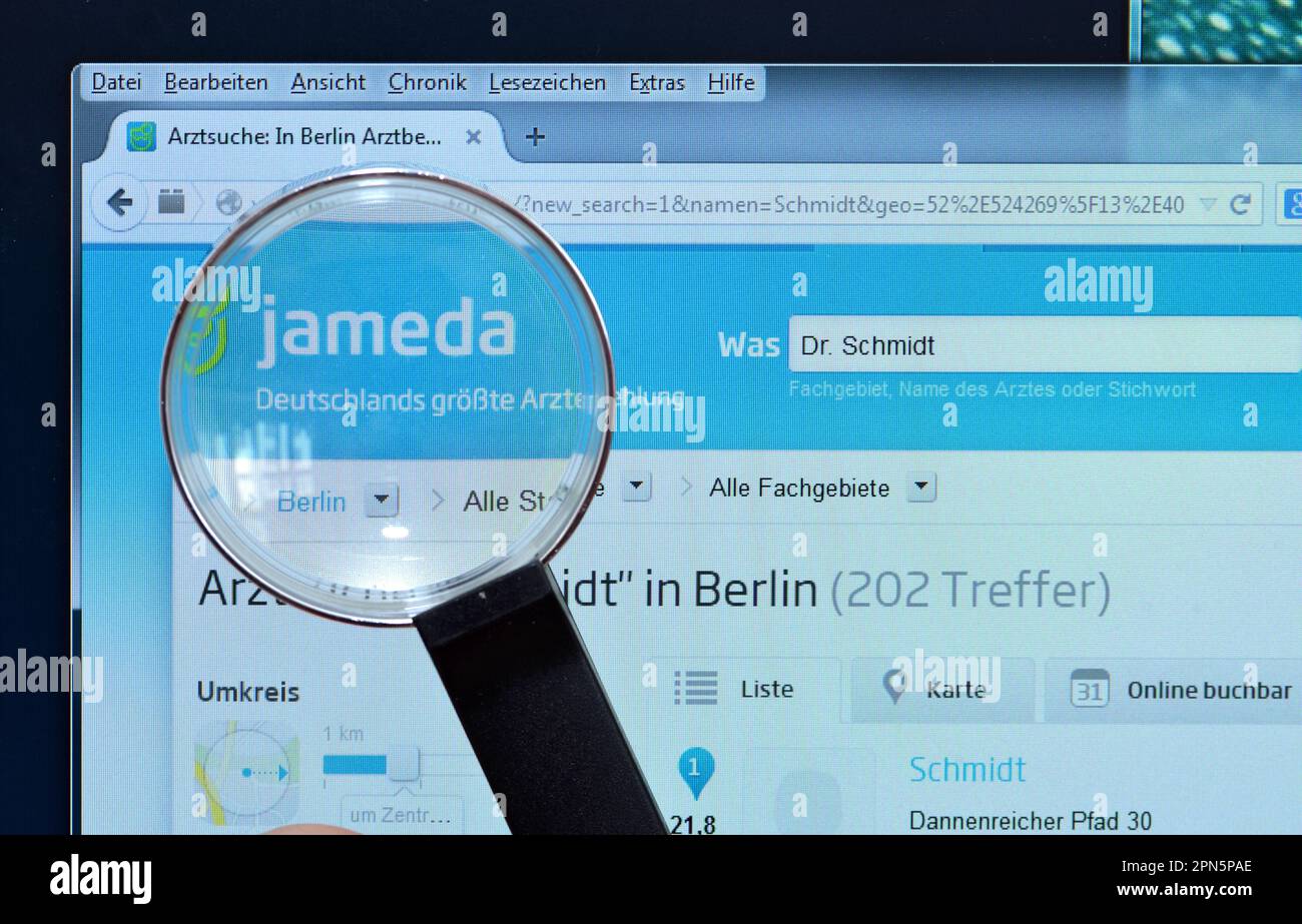 Screen, internet, magnifying glass, doctor recommendation, jameda.de ... Screen, internet, magnifying glass, doctor recommendation, jameda.de ...