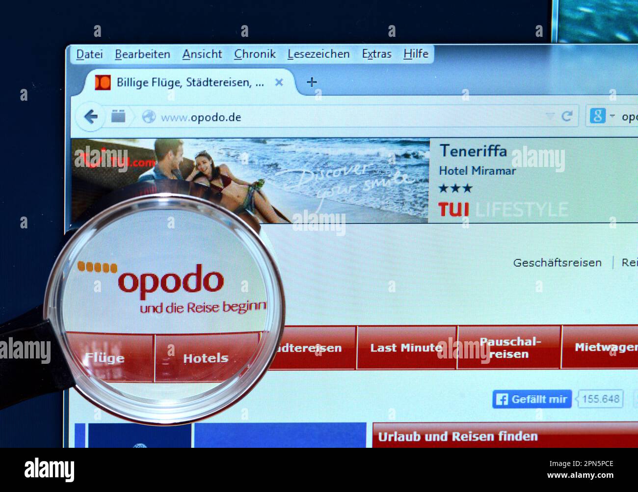 Opodo screen hi-res stock photography and images - Alamy