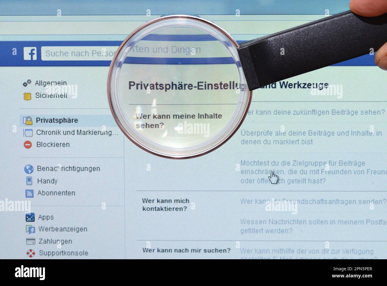 Facebook, homepage, privacy, screen, magnifying glass Stock Photo - Alamy