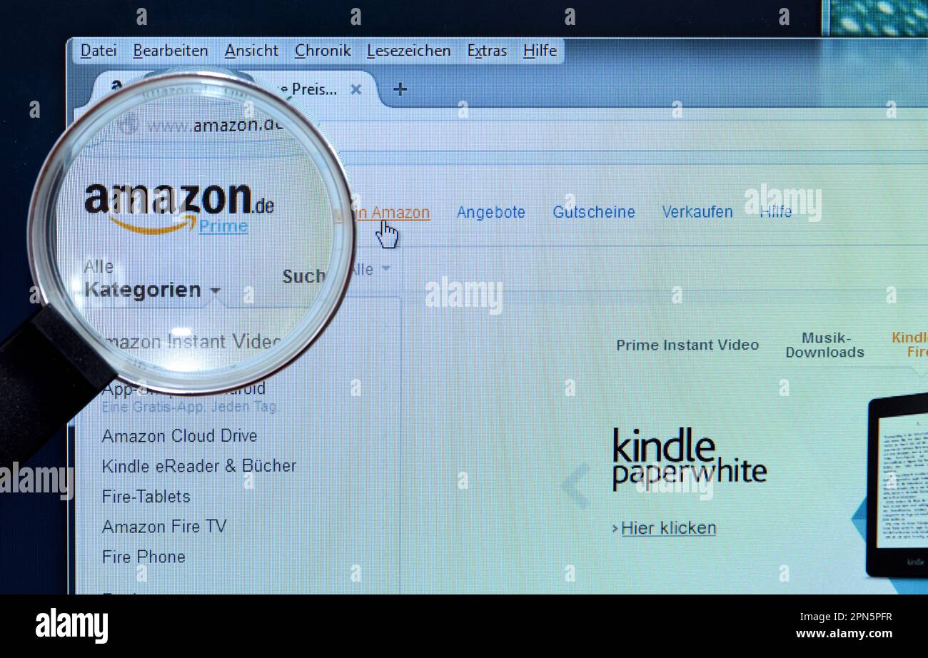 Amazon homepage monitor hi-res stock photography and images - Alamy